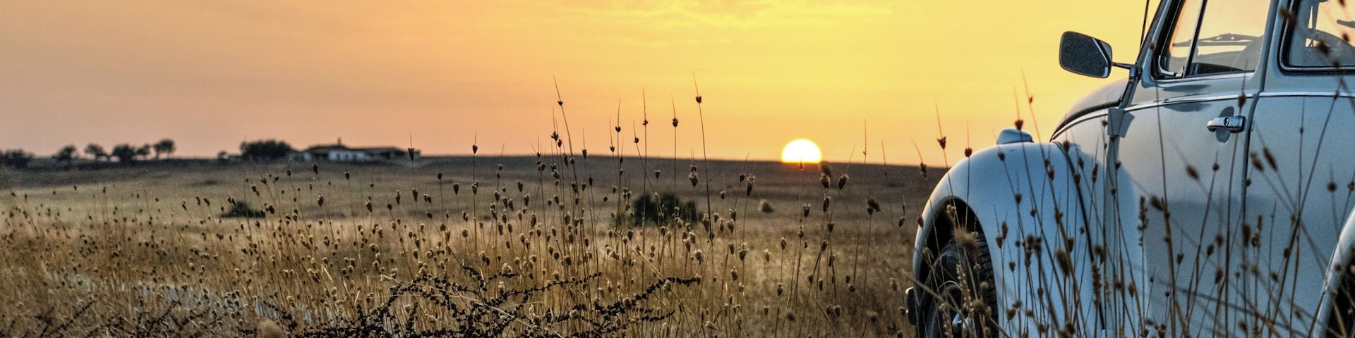 Sunsets are prof that no matter what happens, every day can end beautifully. My Old (but gold) Volkswagen beetle 1302S '72 #aljustrel #Portugal #summer #outdoors #volkswagenbeetle #goldenhour