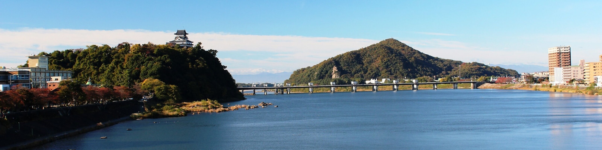 Inuyama Castle and Mount Igi seen from Inuyama Bridge of Kiso River