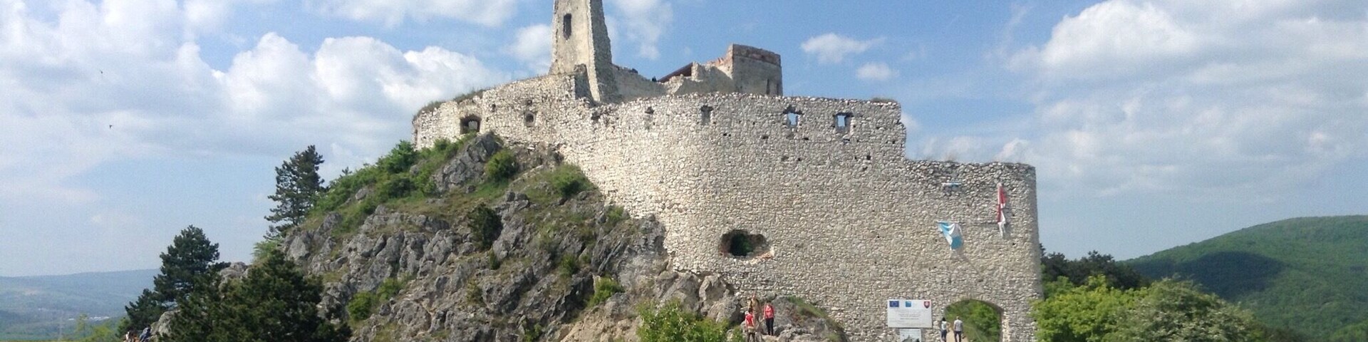 Čachtice Castle is a ruin castle overlooking the Slovakian village of Čachtice in the Small Carpathian Mountains. There are several marked hiking trails that lead here. 
Countess Elizabeth Báthory, alleged to have been the world's most prolific female serial killer, was imprisoned here until her death, in 1614.
#malekarpaty #hiking #darktourism #castle #TakeAhike