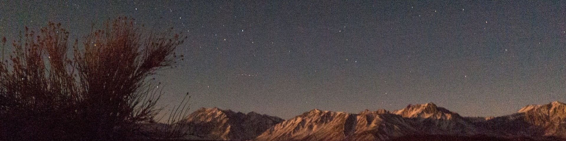 View as we walked back from a dip in some tucked away natural hot springs, gotta love the Mammoth style of après ski