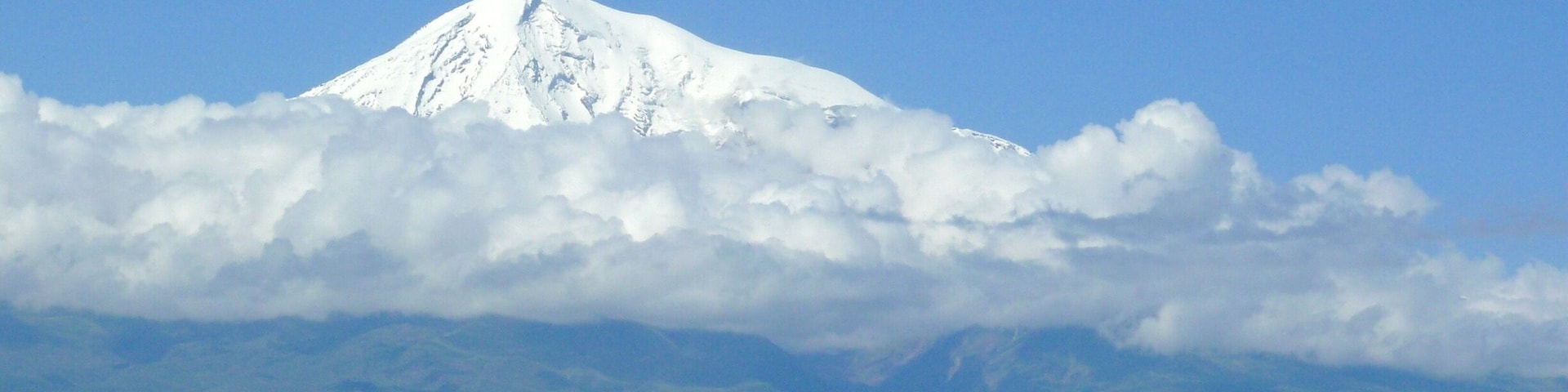 My Ararat. It is really in turkey but it is the national symbol of #Armenia. On its flag since soviet days. Story goes that turkey protested to the USSR about a mountain in Turkey on the Armenian flag. Soviet ambassador asked why the moon was on Turkey's flag when the moon was not in Turkey. That ended that discussion.