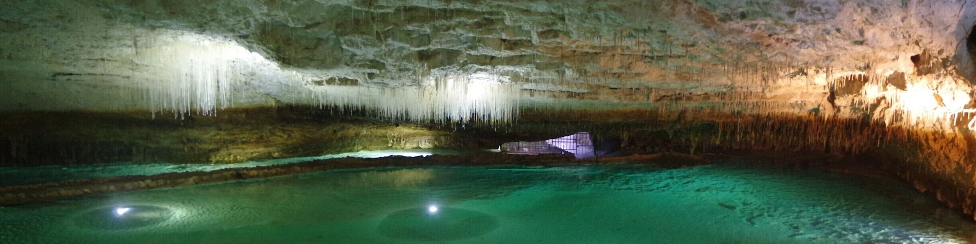 A great family attraction, the caves are lighted to highlight some of the unique features #lifeatexpedia