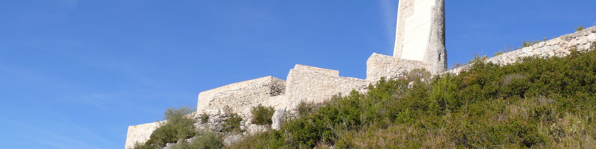 Castell de Subirats i església de Sant Pere del Castell (Subirats)