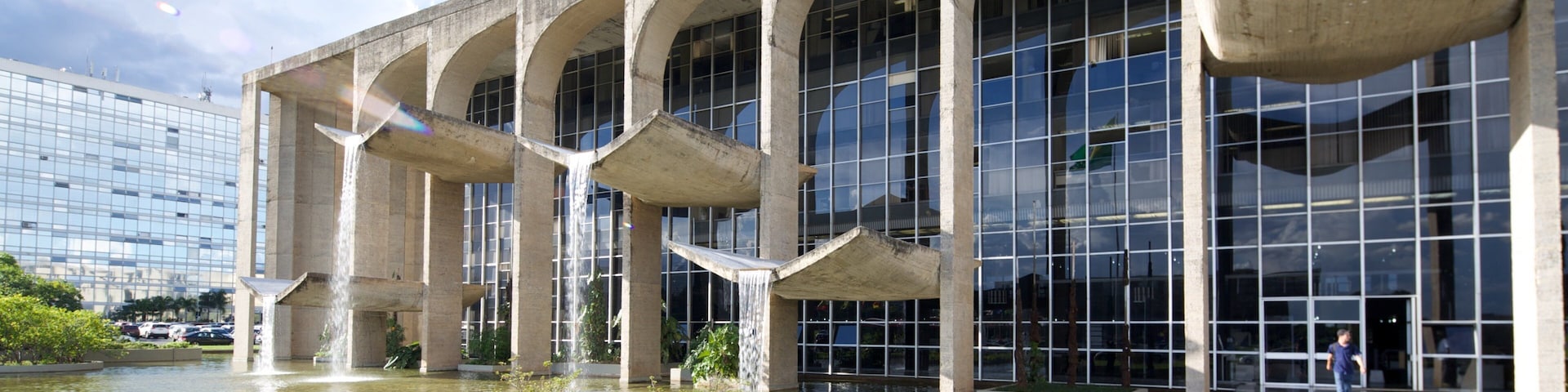 Palace of Justice featuring modern architecture and a city