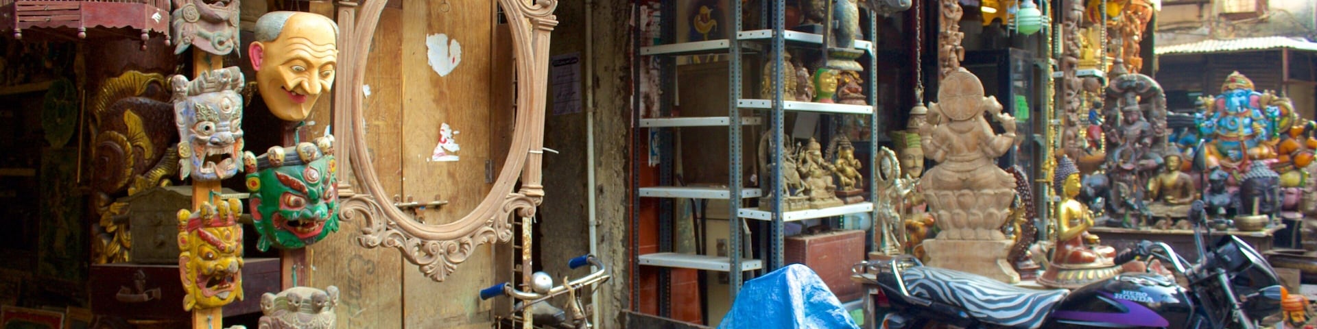 Chor Bazaar mostrando mercados e compras