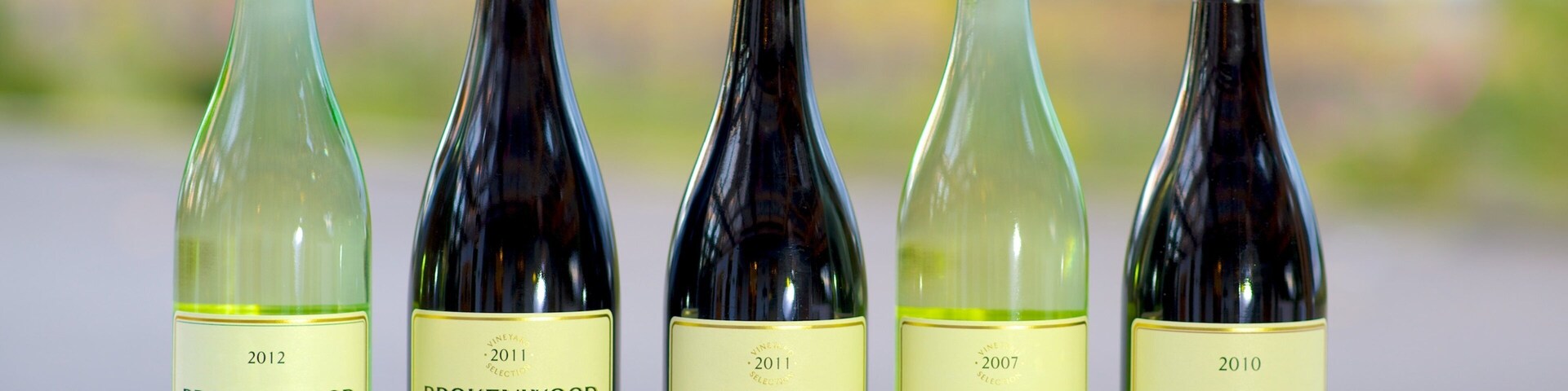 Brokenwood Wines mostrando sinalização e bebidas