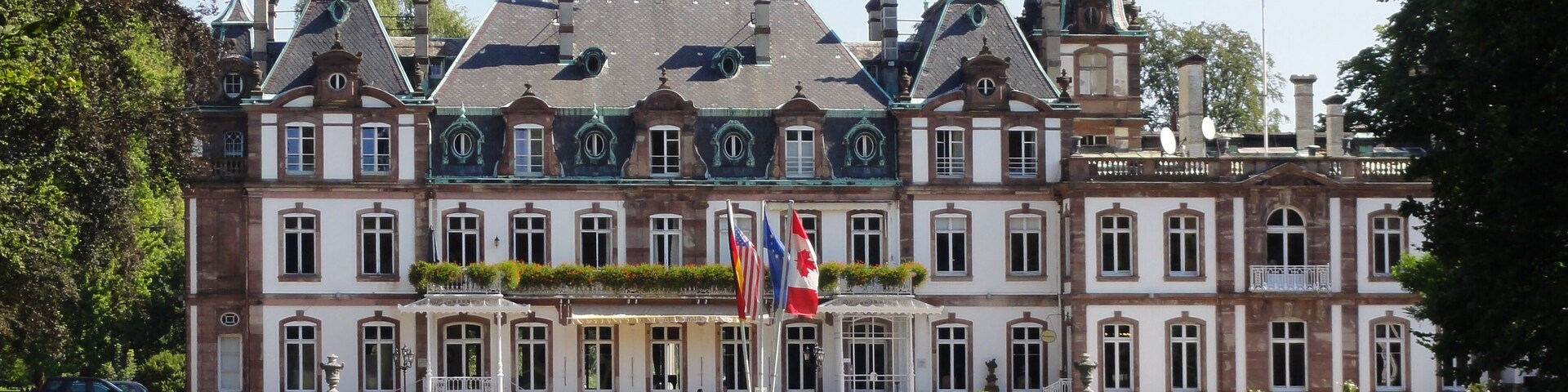 This building is inscrit au titre des Monuments Historiques. It is indexed in the Base Mérimée, a database of architectural heritage maintained by the French Ministry of Culture, under the reference PA00085018 .