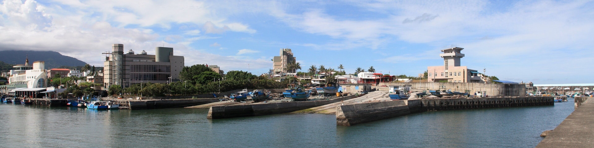 Taitung County Chenggong Chenggong Fishing Harbor View from seawall to slipway