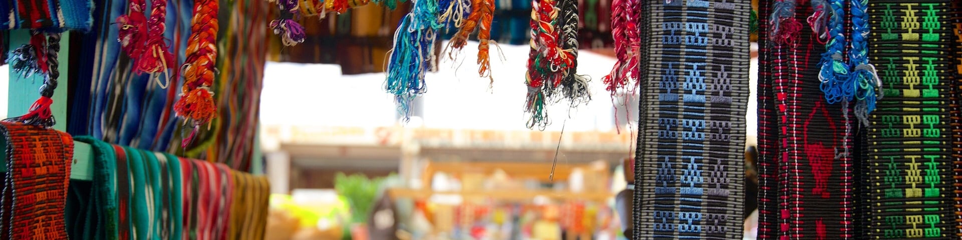 Mercado Municipal de Panajachel que inclui mercados