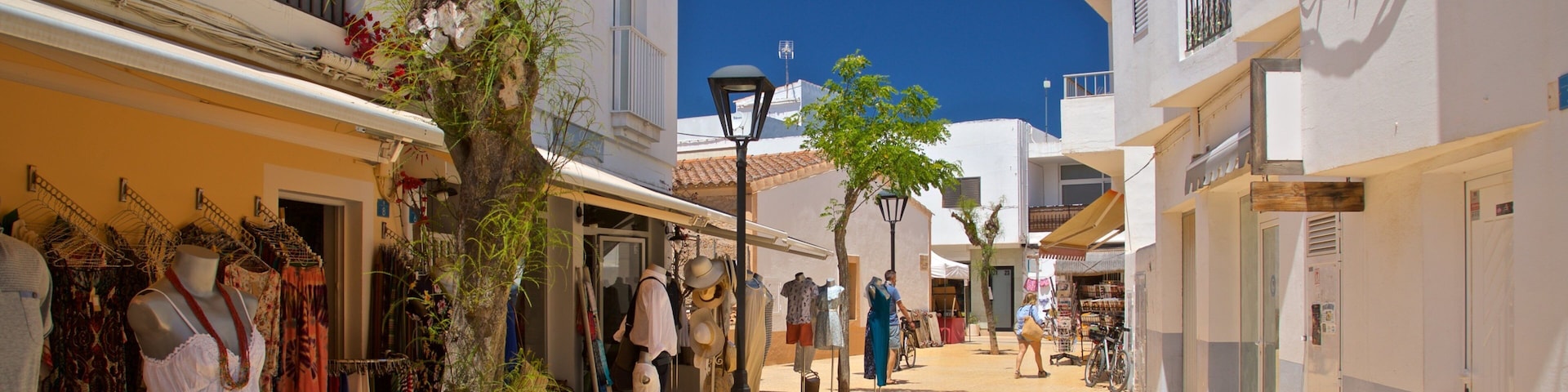 Sant Francesc Xavier featuring markets