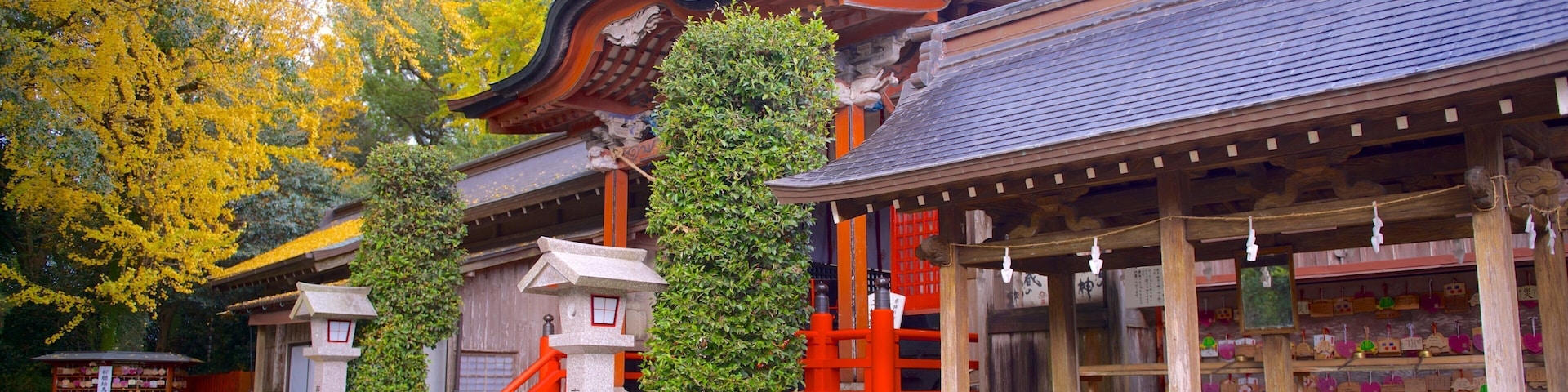 Nitta Shrine which includes a temple or place of worship