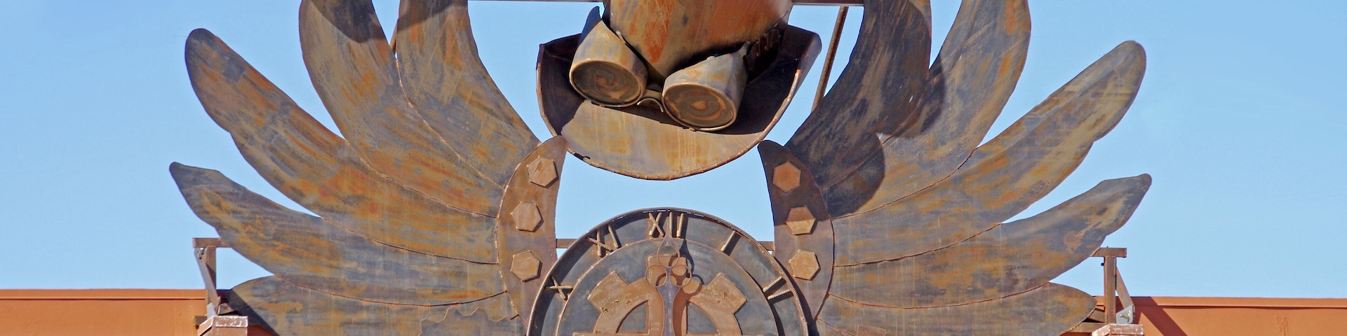 When we travel we like to get off the main highway as much as we can. We were cruising through Coolidge when we saw this cool sign for a tattoo shop.