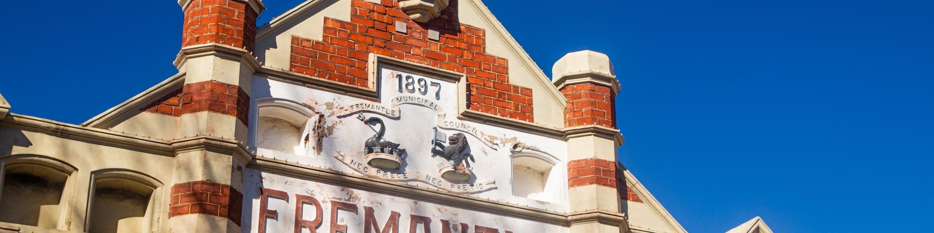 Fremantle Markets showing signage and heritage elements
