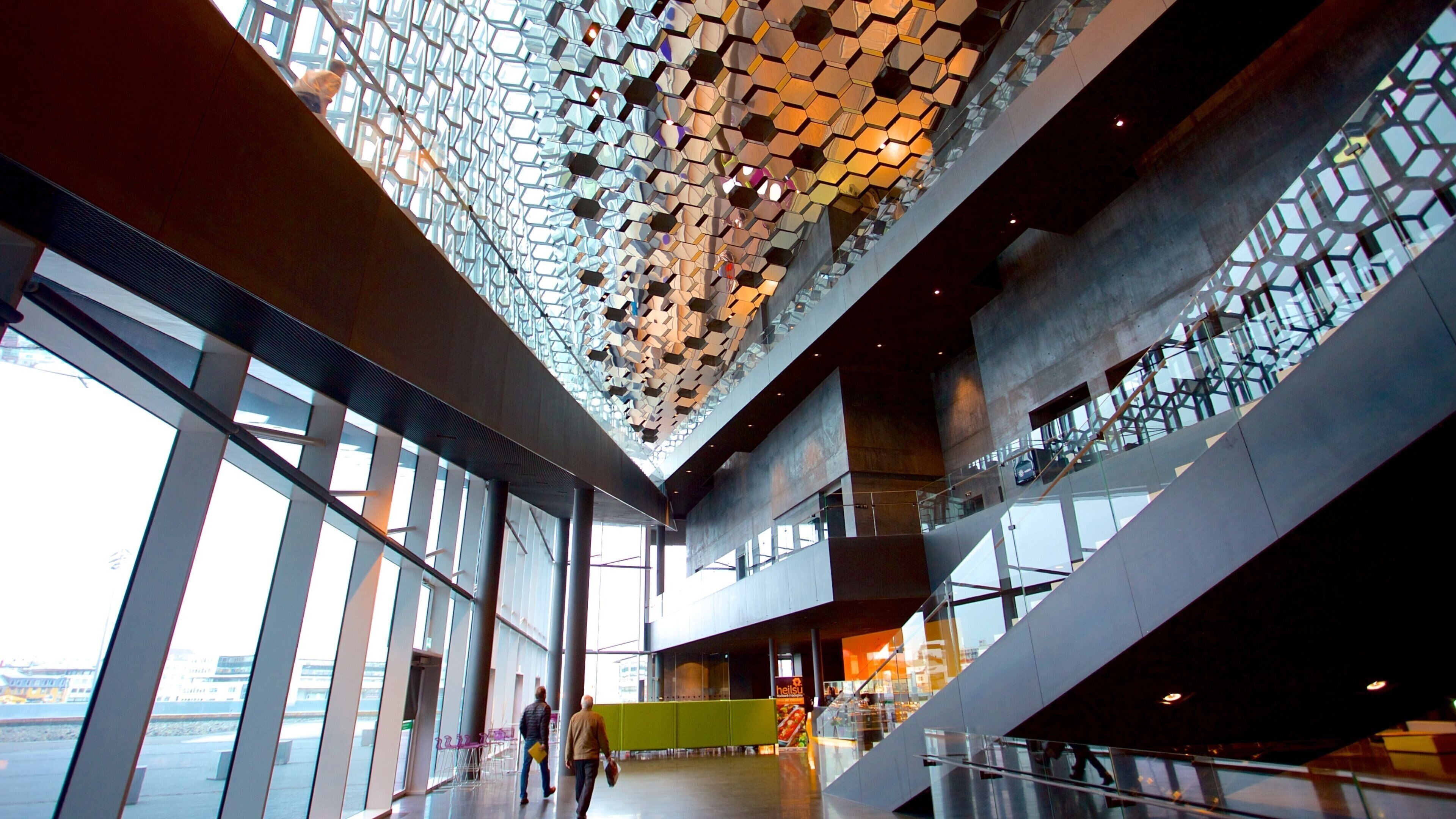 $333 Cheap Flights to Southern Iceland - Expedia