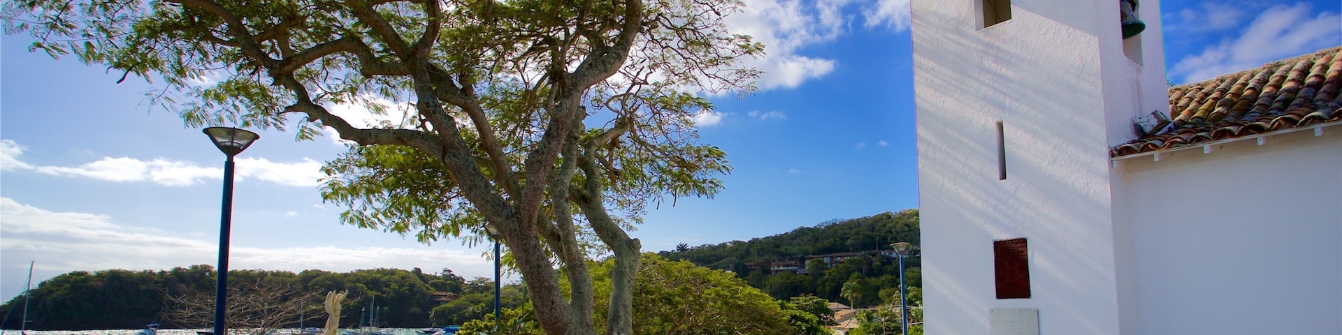 Igreja de Sant\'Ana caracterizando uma baía ou porto e paisagens litorâneas