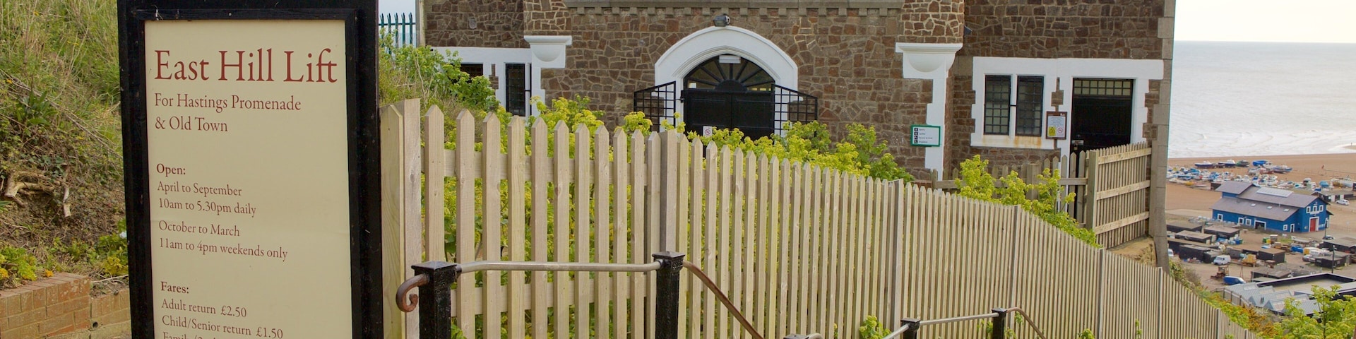 East Hill Lift showing signage