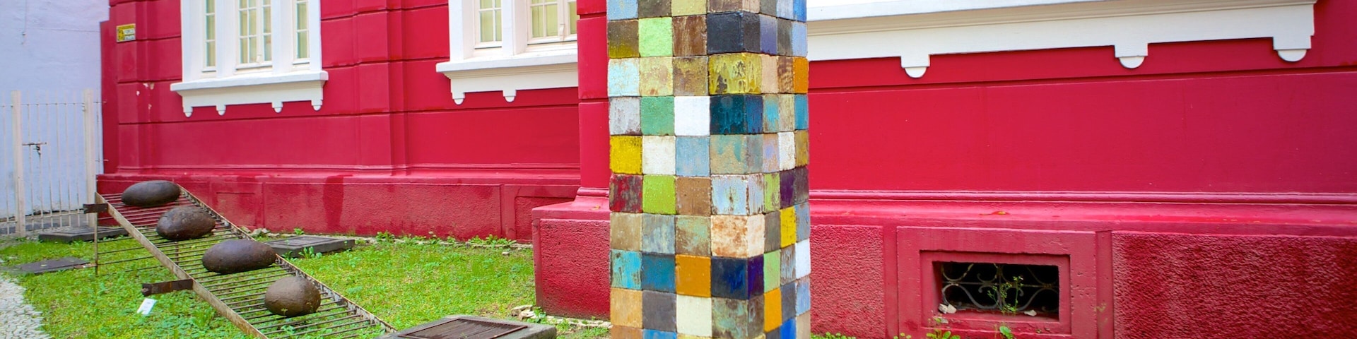 Museu de Arte Contemporânea caracterizando arte ao ar livre