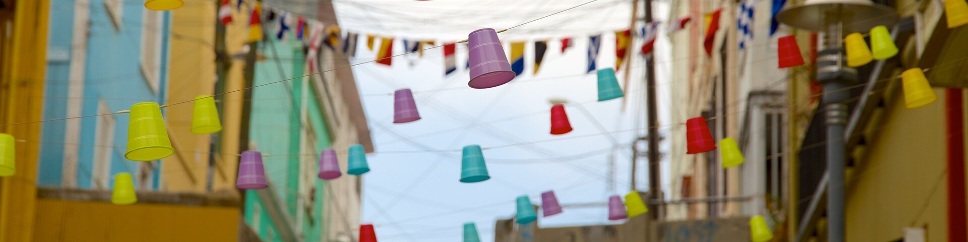 Paseo Gervasoni featuring outdoor art