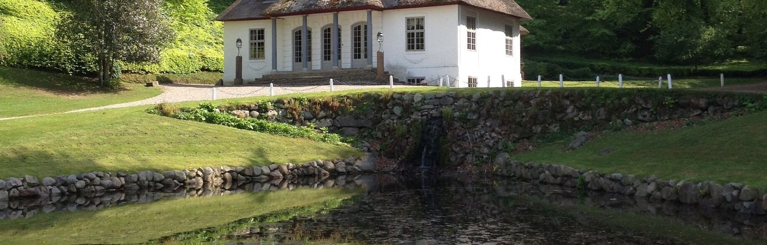 When visiting Møns Klint make sure to stop by Liselund Slot and Slotsparken and have an eye open for the peacocks #LifeAtExpedia
