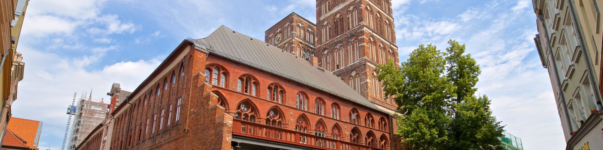 Rathaus featuring street scenes, a city and heritage architecture