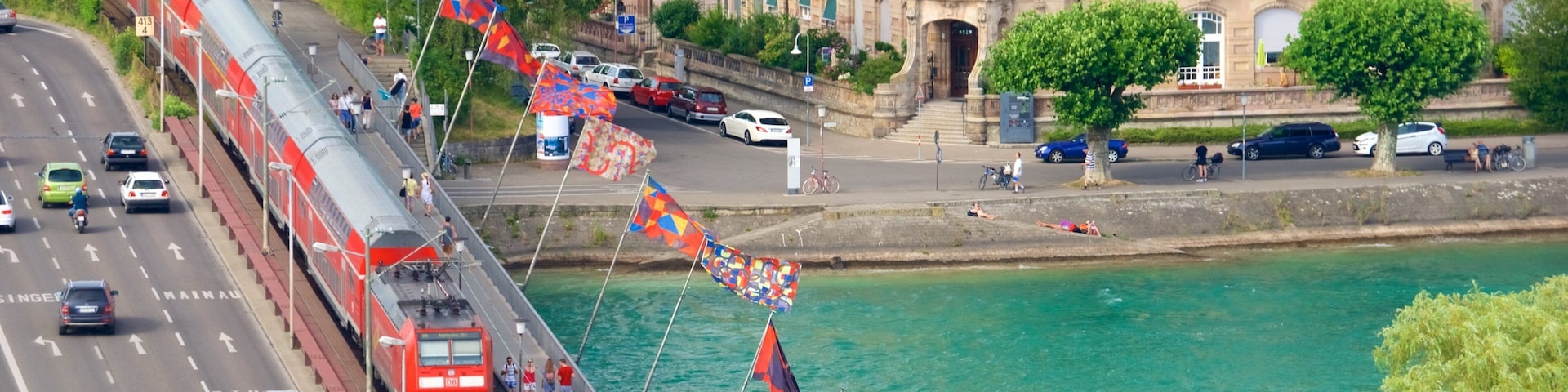 Constance que inclui canoagem, um rio ou córrego e arquitetura de patrimônio