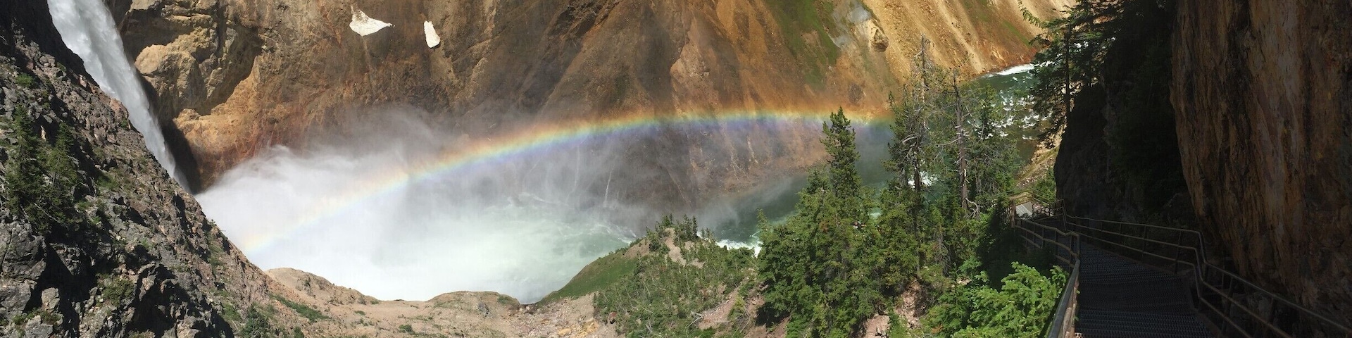 Such a short trail for a beautiful fall and rainbow. #fatrainbow #waterfalls #yellowstone #lifeatexpedia #roadtrip