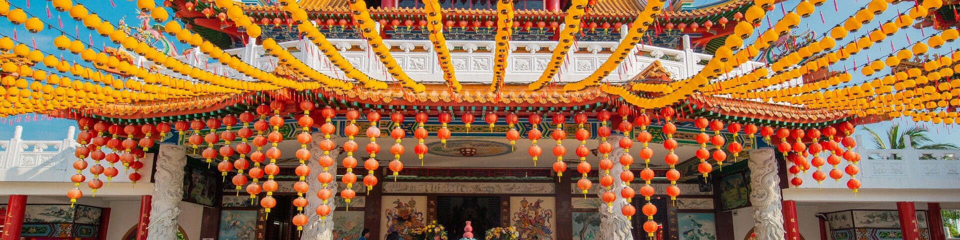 Thean Hou Temple showing a temple or place of worship and heritage elements