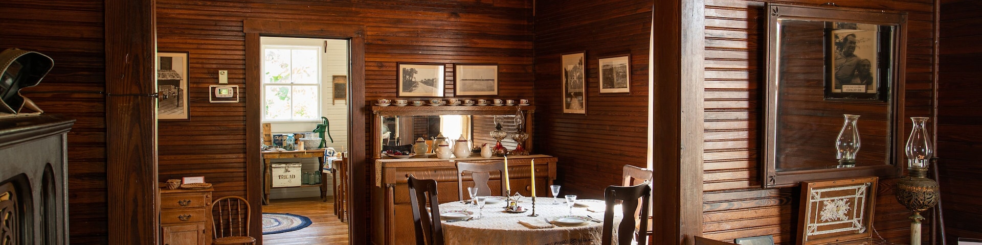 Sanibel Historical Museum and Village showing interior views and heritage elements