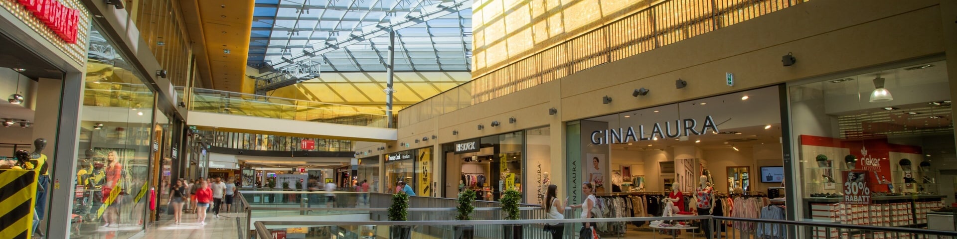 Thier-Galerie featuring shopping and interior views