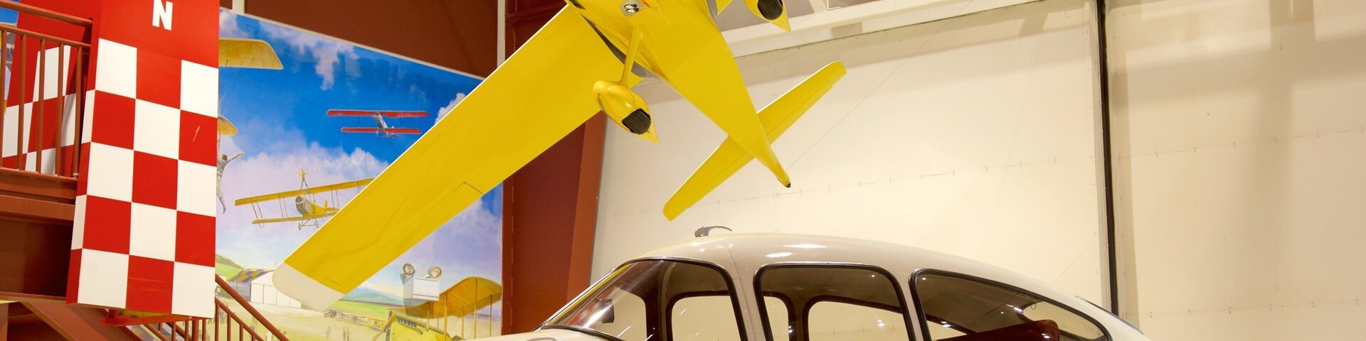 Pearson Air Museum featuring interior views