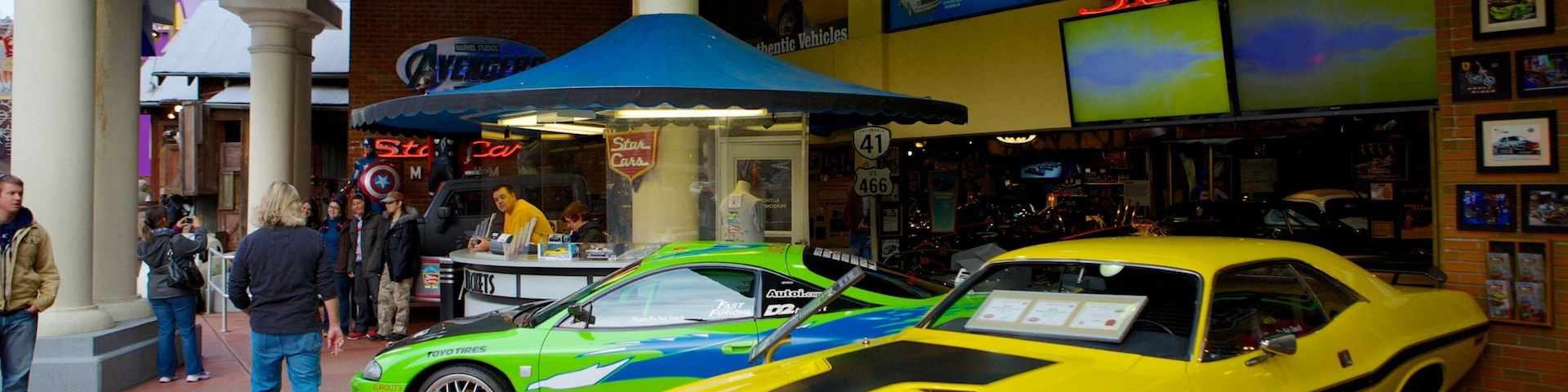 Hollywood Star Cars Museum showing interior views