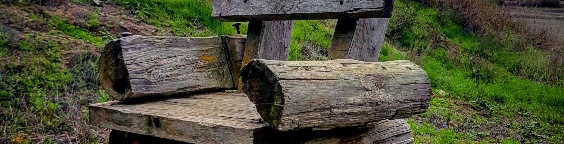 Rustic Chair 
#swingpiano #nature #nature2019 #forest #walker #trekking #senderismodemontaña #senderismo #ontheroad #nature