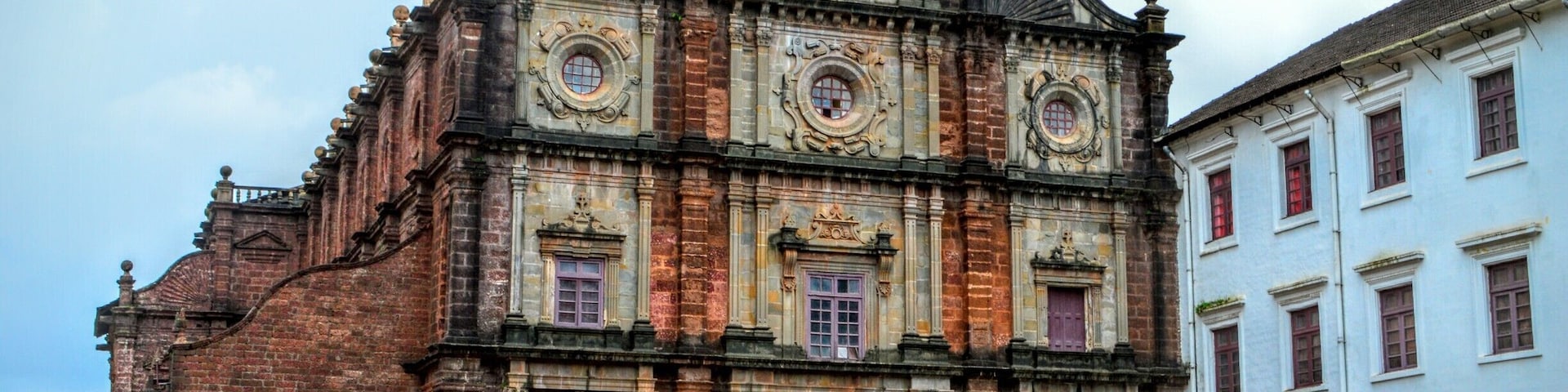 This is one of the oldest churches in Goa and in India. The Basilica of Bom Jesus or Borea Jezuchi Bajilika (Portuguese: Basílica do Bom Jesus) is a UNESCO World Heritage Site.