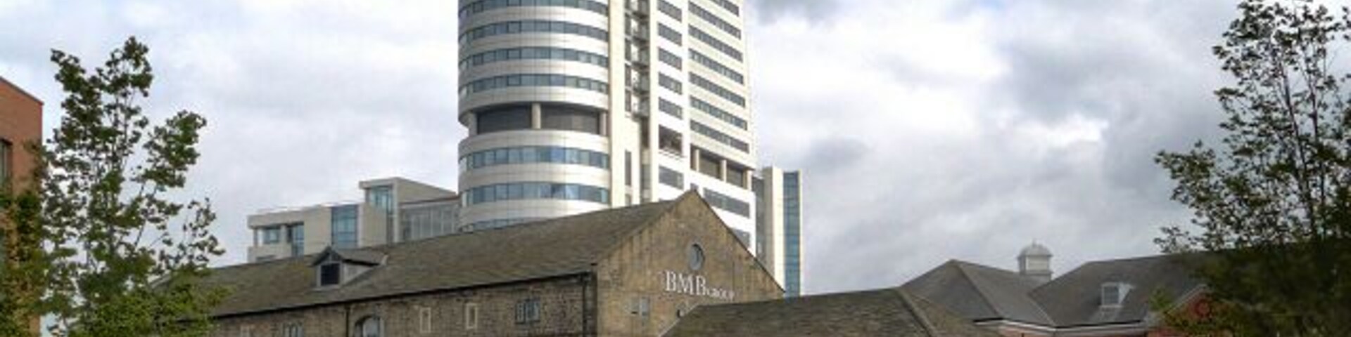 Leeds and Liverpool Canal, Granary Wharf