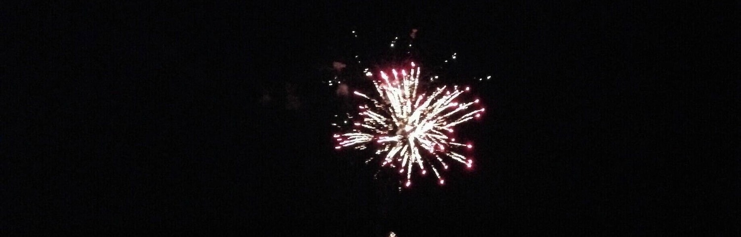 Fireworks over a lake are incredible! You get the gorgeous fireworks plus the amazing color reflections on the lake: red, blue, green, purple, yellow, white... really beautiful.
July 4th celebration on Crystal Lake in Gray, Maine