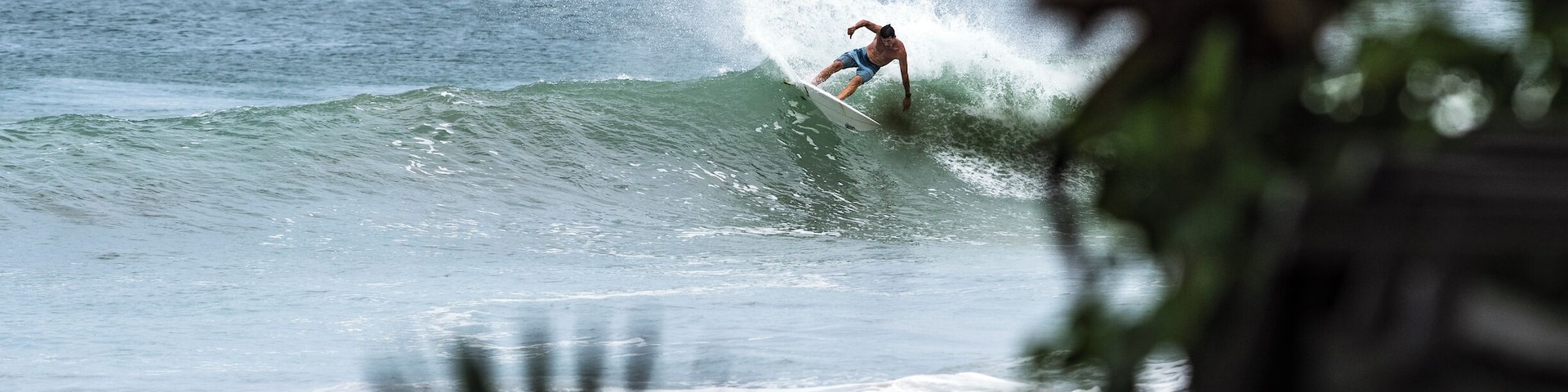 Waves and offshore winds. Perfect. #BeachBound