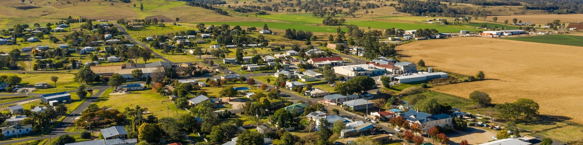 Killarney showing landscape views and a small town or village