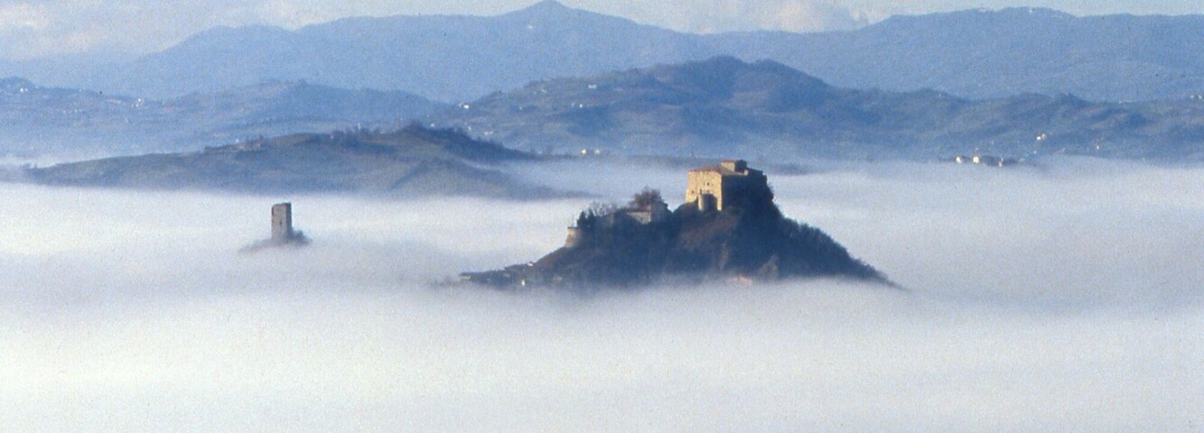 Castello di Rossena - Grassano (RE) Italy - 1991