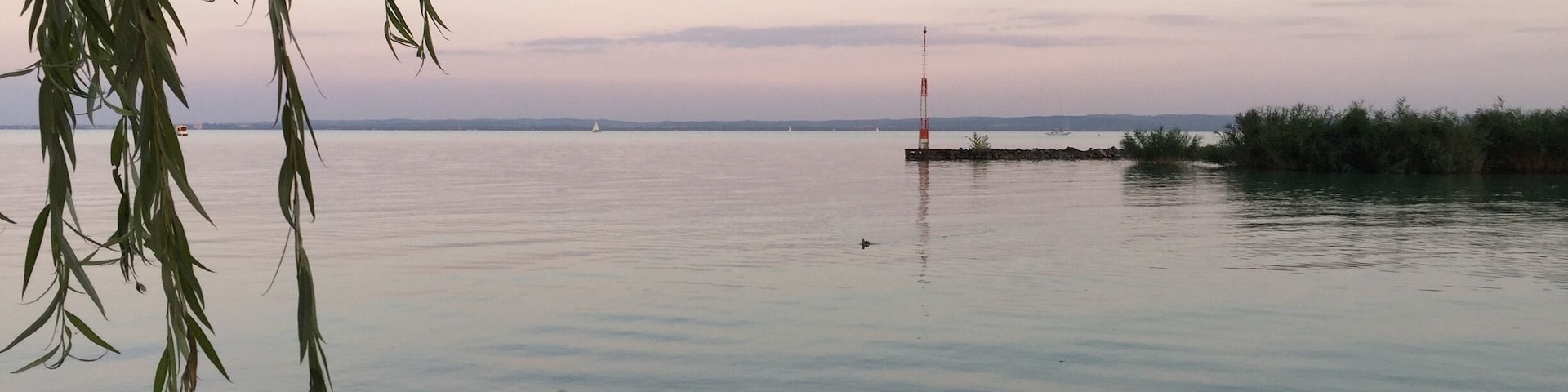 Lovely lakeside restaurant