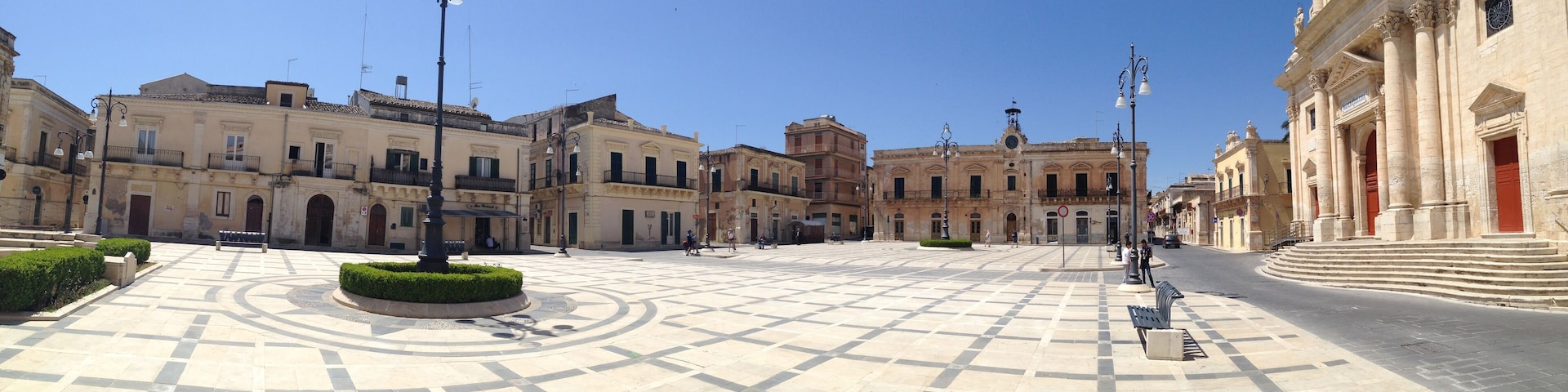 Piazza Garibaldi, Rosolini