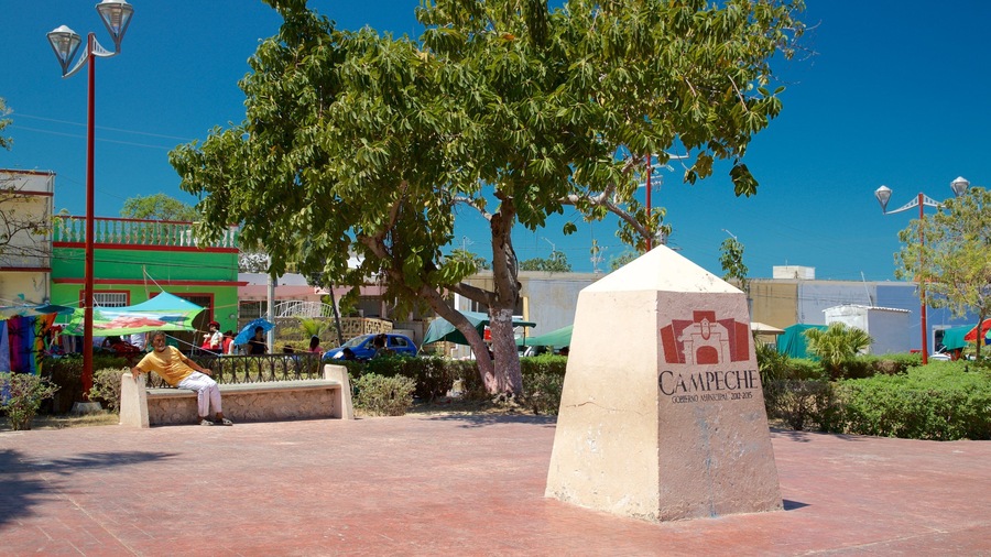 Lerma featuring a garden