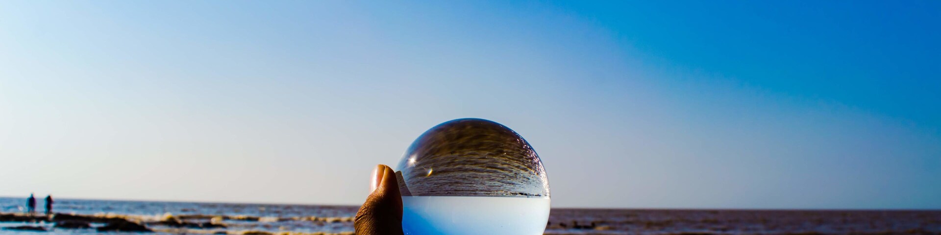 View with a different perspective. #lifeatexpedia #lensball #beach #bluesky #likeforlike #lensballphotography