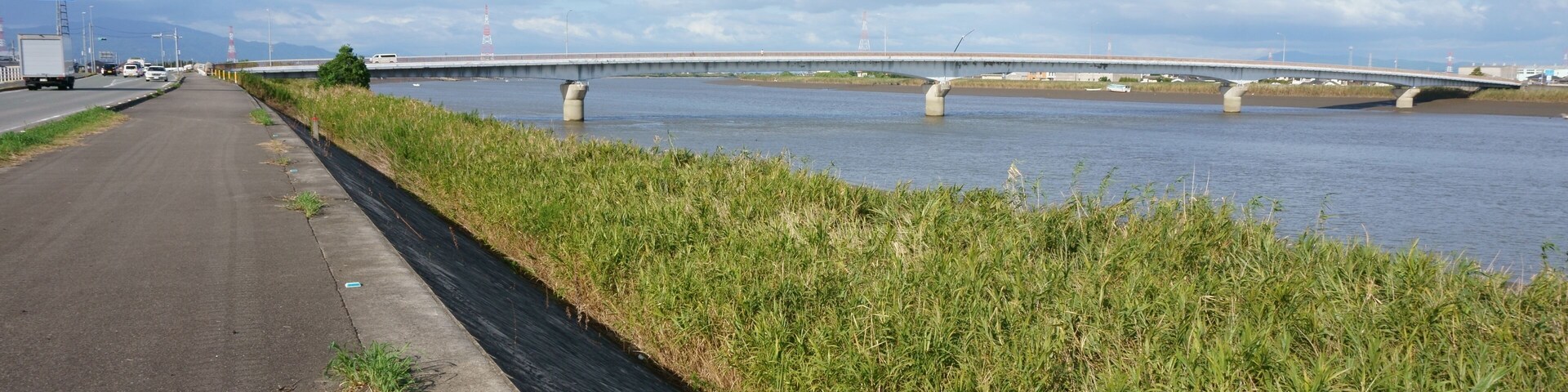 Kanegae-ohashi Bridge over Chikugo River, from Dokaijima, Okawa city, Fukuoka prefecture. It is part of Saga Prefectural and Fukuoka Prefectural Road No.20.