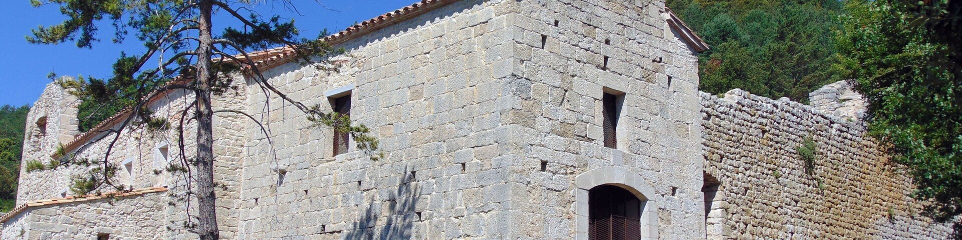 Monestir de Sant Llorenç de Sous (Albanyà) This is a photo of a building indexed in the Catalan heritage register as Bé Cultural d'Interès Local (BCIL) under the reference IPA-17860.