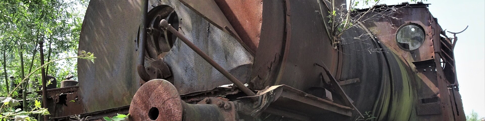 The ‘Verbeke Foundation’ is a private art site which opened its doors to the general public in June 2007. As ‘a refuge’ for arts, the foundation holds an impressive collection of modern and contemporary art, mainly installations, collages and assemblages. With 12 hectares of scenic area and 20,000 m² of covered space, the Foundation is one of the largest private initiatives for contemporary art throughout Europe.