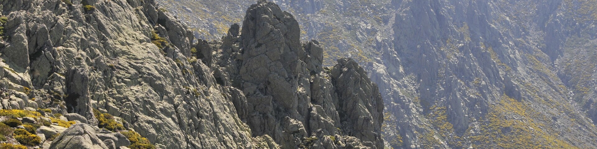 RISCOS SOBRE LA GARGANTA LOBREGA