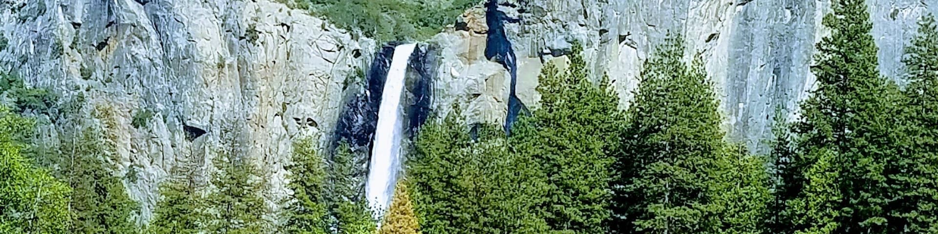 Water water n water everywhere with an amazing landscape... it’s an amazing place to hike and spend a couple of days...