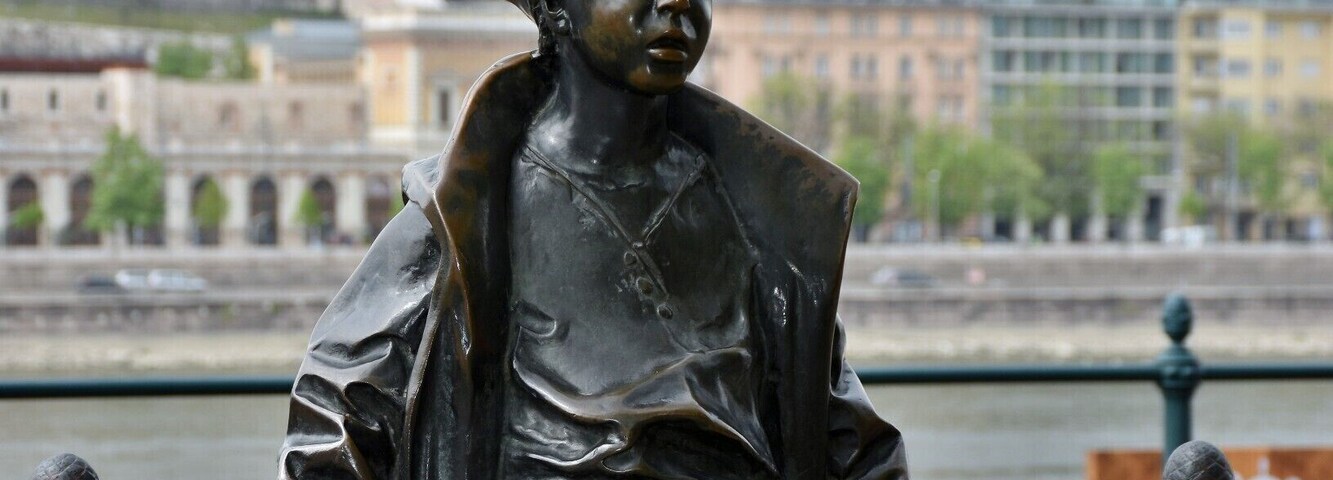 Sitting casually on the railings next to a tram stop along the Danube, this statue of a young princess was designed by sculptor Lászlo Marton.