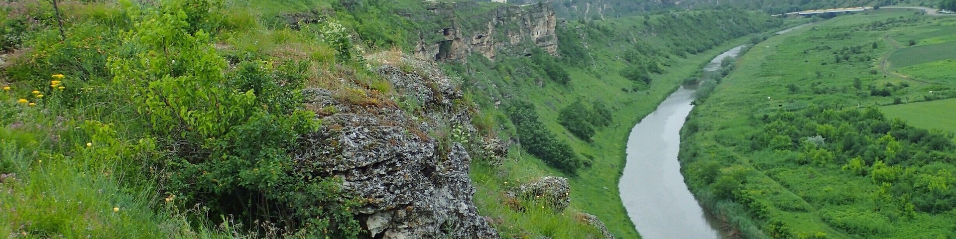 Also called Buky Canyon or Buksy Canyon. Its a nice little canyon with a few camping places. Can be busy in the summer and very busy on the weekends