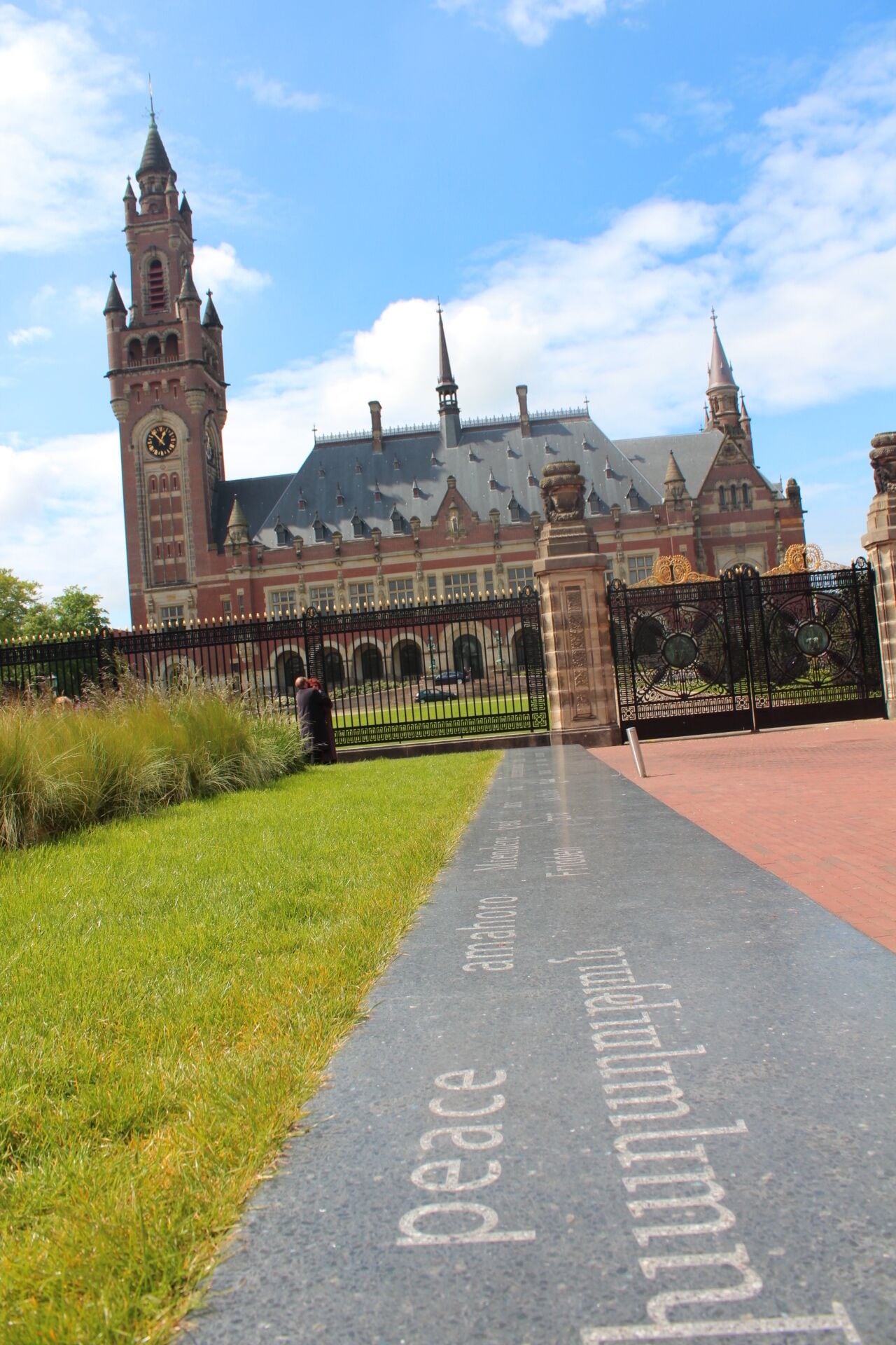 The Peace Palace! It's where important people from different parts of the globe meet to discuss international justice. I wish I could have gone inside but I didn't really plan ahead when I went to the Netherlands for my eurotrip. On the plus side, the peace palace offers a free museum on the left hand side near the gates. There's also a tree with hanging papers with writing of people's wishes. #architecture #thehague #denhaag #netherlands